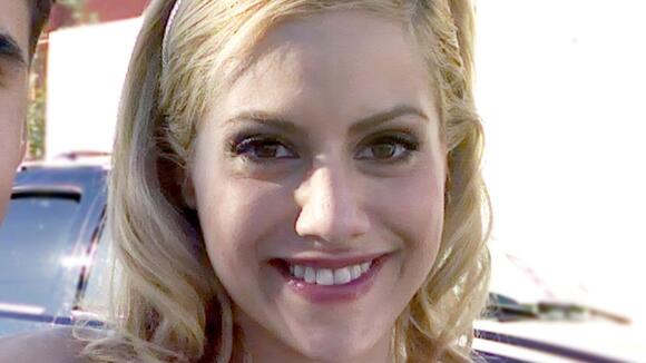 Brittany Murphy's Death Was Ruled Pneumonia, Yet Toxic Mold And ...