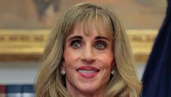 Social Media Couldnt Stop Talking About Susan Dells Appearance
