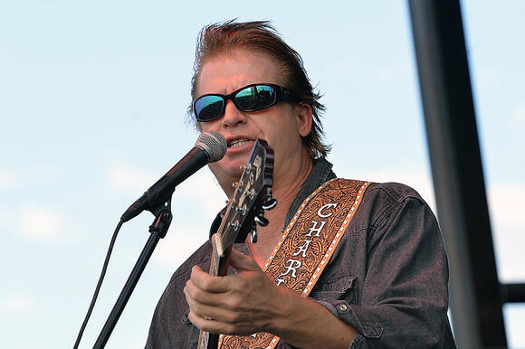 R.I.P.: Darryl Worley Suffers Painful Loss - NewsBreak