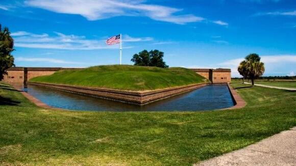 9 Historic US Forts That Guarded Our Nation’s Past - NewsBreak