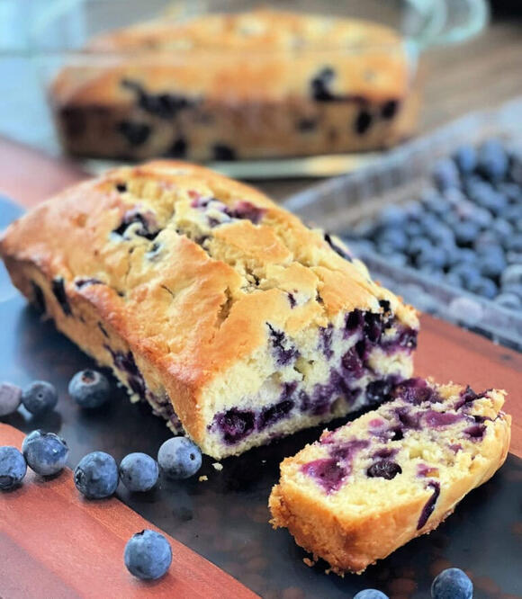 Easy Homemade Blueberry Cream Cheese Bread Recipe – Soft, Flavorful ...