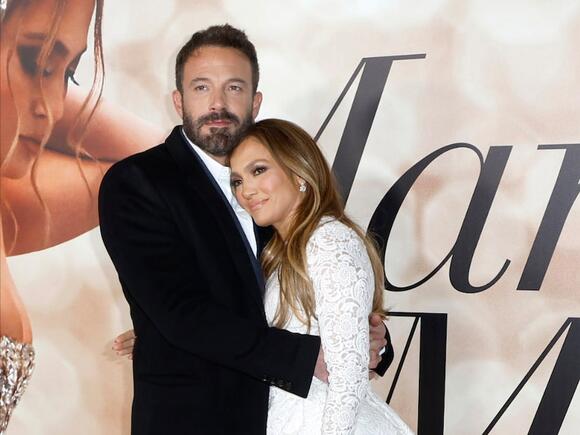 DJ Kaskade’s Wife Files for Divorce After 28 Years of Marriage - NewsBreak