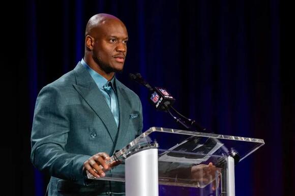 Seahawks Make Major Hiring Decision for Kenneth Walker & Co. Days After ...