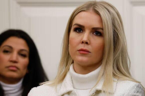 Karoline Leavitt humiliates Trump after exposing empty crowds as she ...