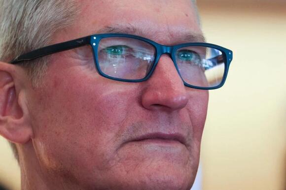 Apple CEO Tim Cook Could Reportedly Step Down As Soon As Next Year ...