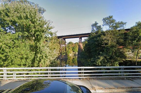 New York State Police Find Body in Hudson Valley Creek - NewsBreak