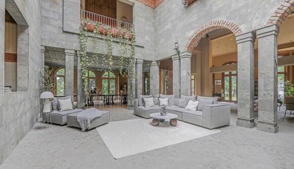 Waterfront Estate Designed By Renowned Architect James Paragano Listed ...