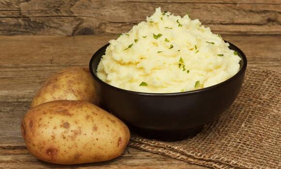 Outback Steakhouse sued for $1.5M after customer slips on mashed ...