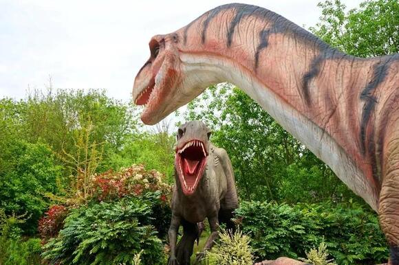 The Most Laughably Fake Prehistoric Battles Ever Shown on Screen ...