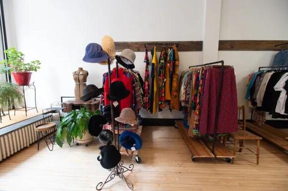 Bangor vintage shop to open in new location - NewsBreak
