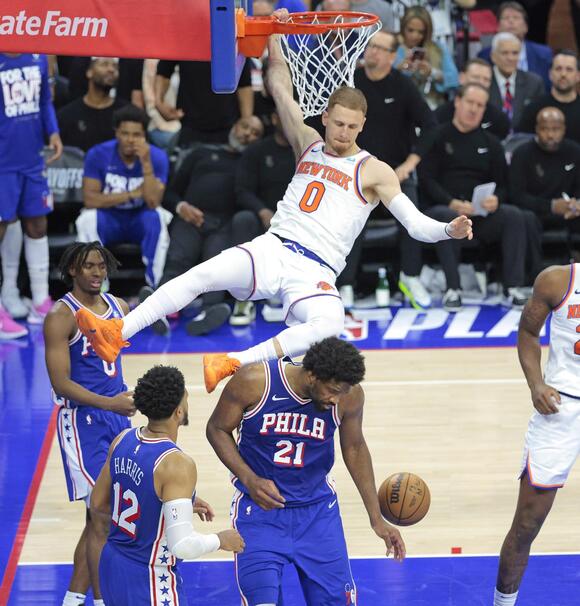 Donte DiVincenzo busts out of 3-point shooting slump in big way in ...