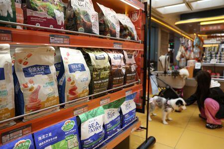 Analysis-China’s $24 billion pet food market heats up as local brands ...