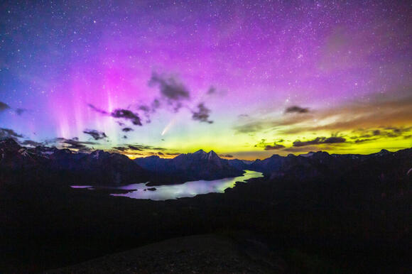 How This Photographer Quit His Job To Capture the Incredible Galaxy ...