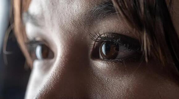The Psychology Behind Why Some People Can Feel When They’re Being ...