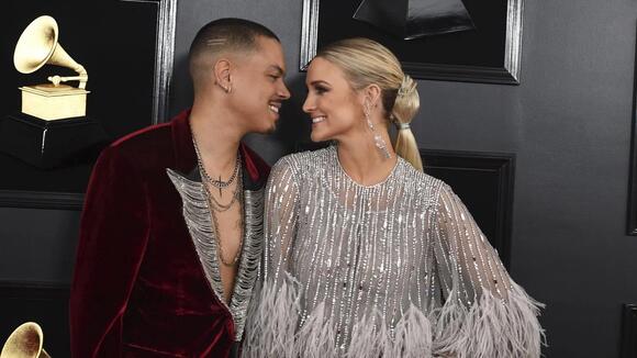 Ashlee Simpson Net Worth 2025: Pop Punk, Paparazzi & an $11M Payday ...
