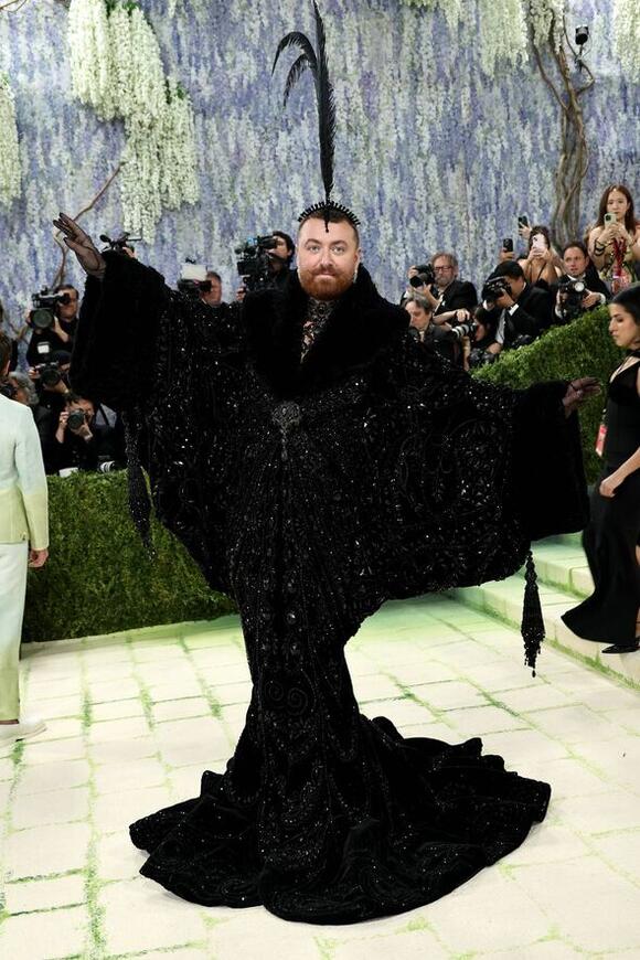 Sam Smith mocked for Met Gala 2026 look as they wear 52-pound gown ...