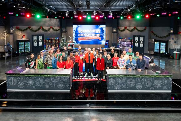 Food Network’s 2025 Holiday Lineup Includes New Series & Festive ...