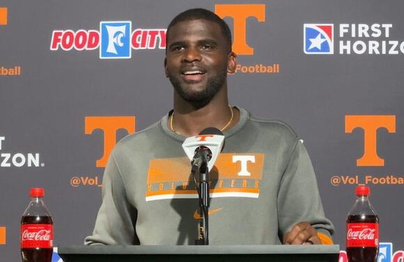 WATCH: Tennessee Football WR Coach Kelsey Pope, Players Talk During ...