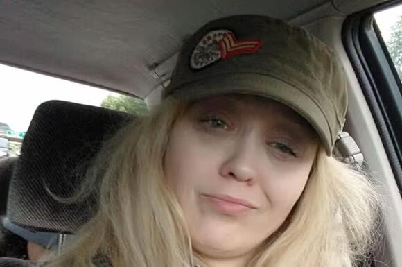 Woman 'will die from cancer' despite having ovaries removed after mom ...