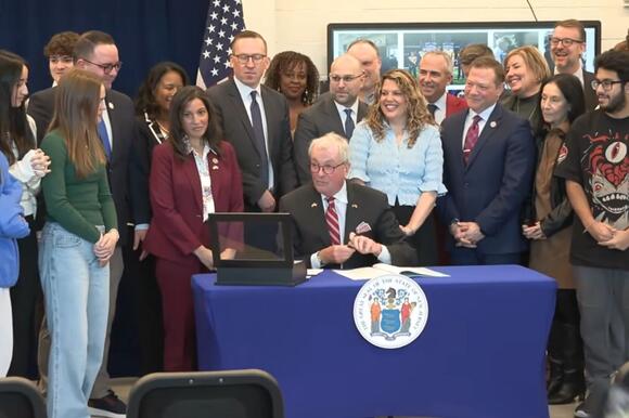 Gov. Murphy signs 'bell-to-bell' cell phone ban in all schools - NewsBreak