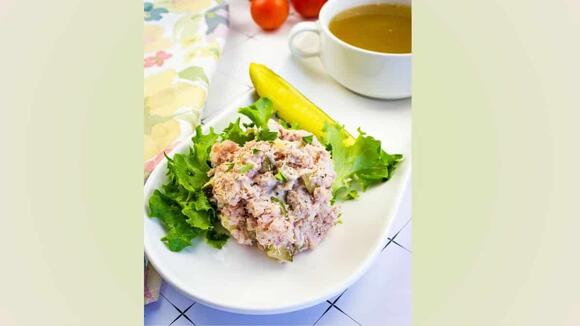 31 Lunches That Make You Forget About Sad Desk Salads and Soggy ...