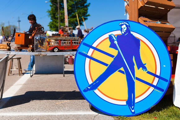 Best Flea Markets In The US For Antiques - NewsBreak