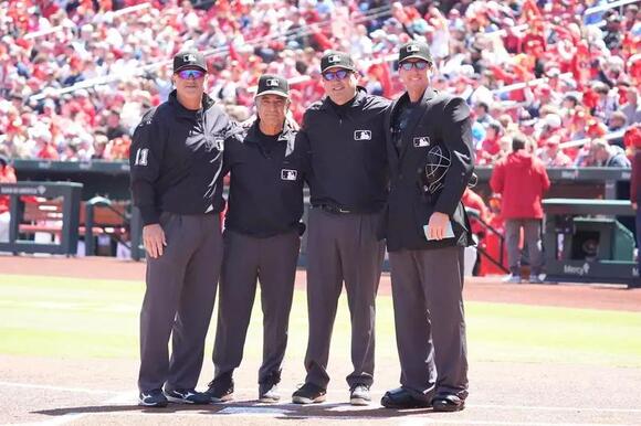 MLB Umpire Cornered Over Alleged Yankees Bias After Being Forced Out of ...