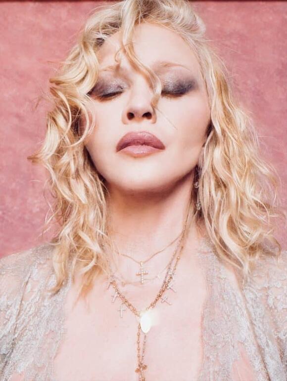 She's Back! Madonna Signs Huge New Record Deal Ahead of 'Confessions ...