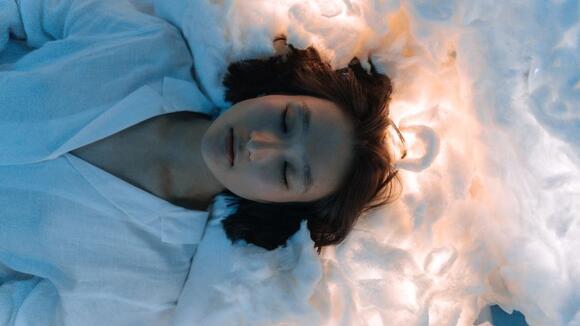 7 Things Your Body Does While You Sleep That Your Conscious Mind Has No ...