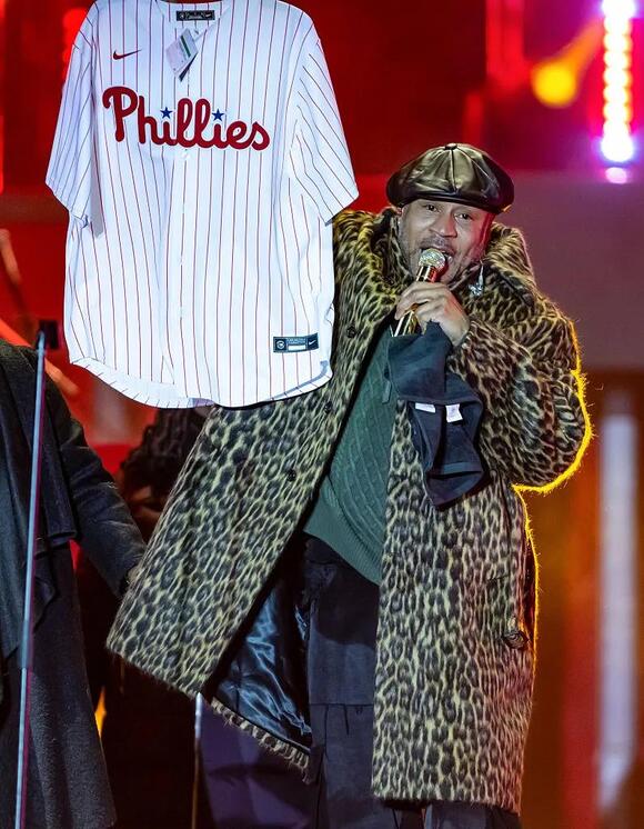 58 & Fine: LL Cool J’s Most Iconic Video Looks - NewsBreak