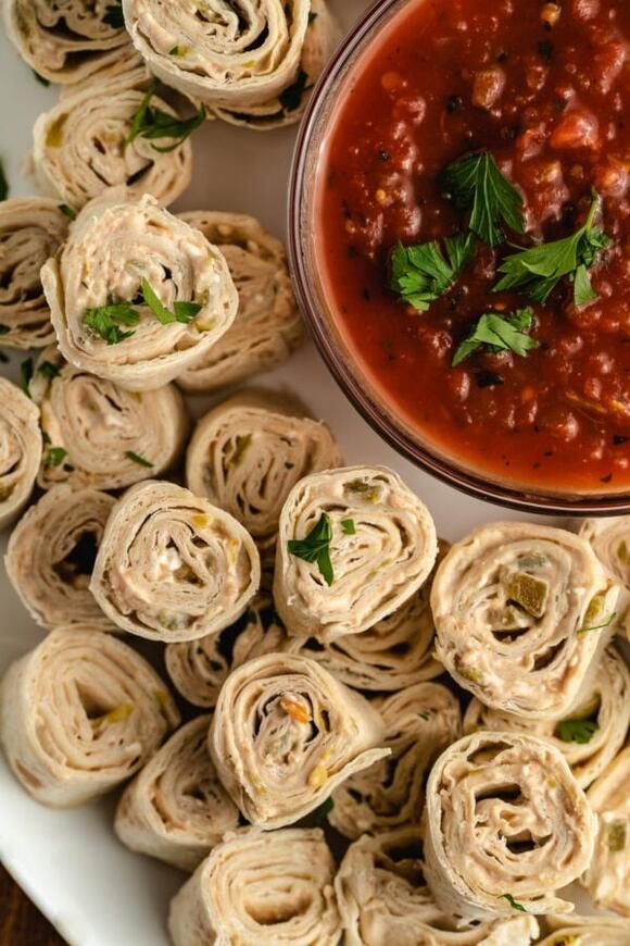 These Mexican Burrito Roll Ups Are the Easy Party Snack Everyone Will ...