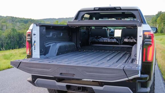 America’s Best-Selling Electric Trucks In 2025: The Tesla Cybertruck ...