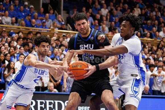 Evans scores 21, has key late 3 to help No. 6 Duke beat No. 24 SMU 82 ...