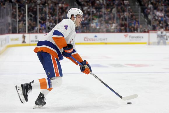 Pierre Engvall set to return to Islanders’ lineup after upper-body injury