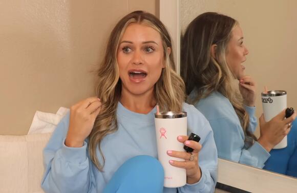 Fitness Influencer Janelle Rohner Is Being Called Out After She Shared ...