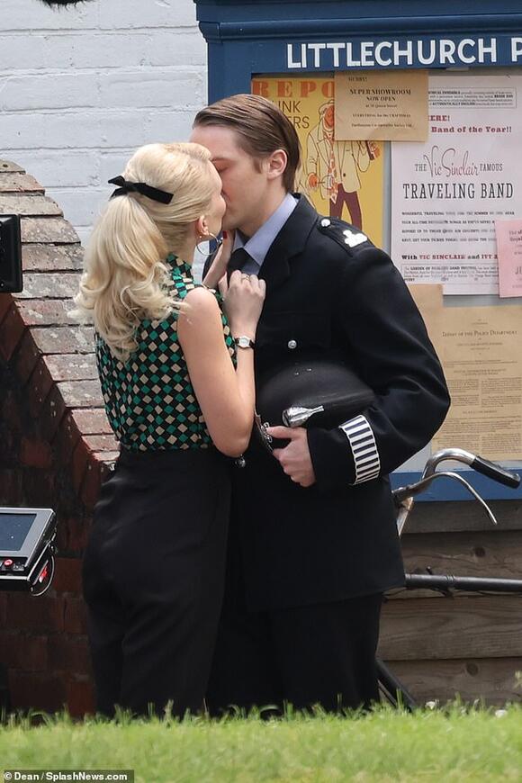 Pop Larkin’s daughter and the love-cheat policeman (who’s played by Pop ...