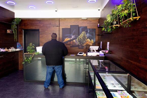 Cops shut brazen illegal Brooklyn pot shop for second time — after ...