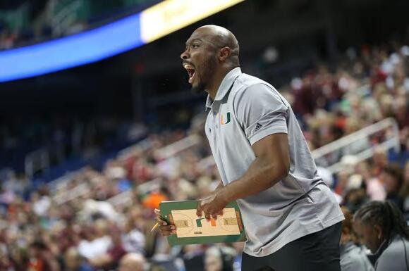 Kim Mulkey announces change to LSU staff as second player decides to ...