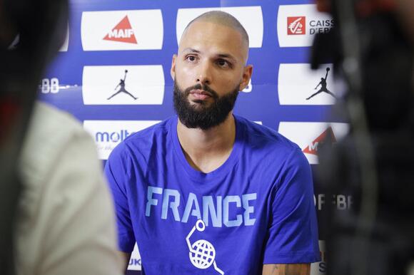 Evan Fournier chokes Dennis Schroder during ugly fight in France ...