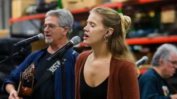 Smyrna band Foxes and Fossils plays first live show since YouTube fame ...