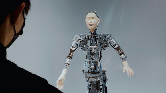 Moya robot unveiled with strikingly humanlike movement - NewsBreak