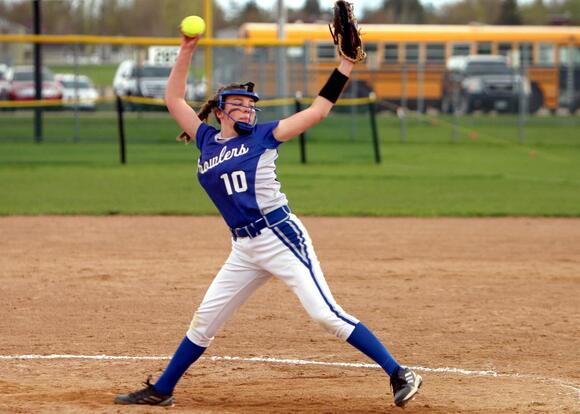 Prowlers drop season-opener to North Stars