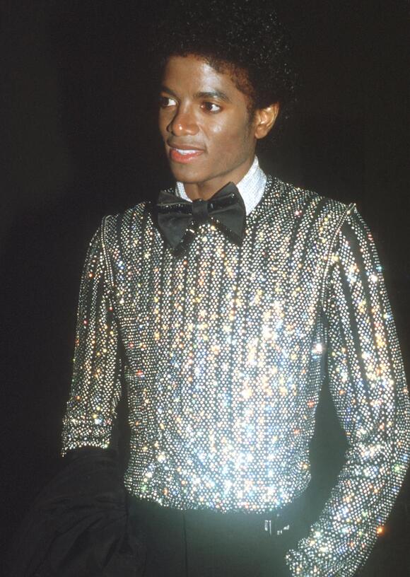 Michael Jackson's Style Evolution, From Sequined Gloves to 'Thriller ...