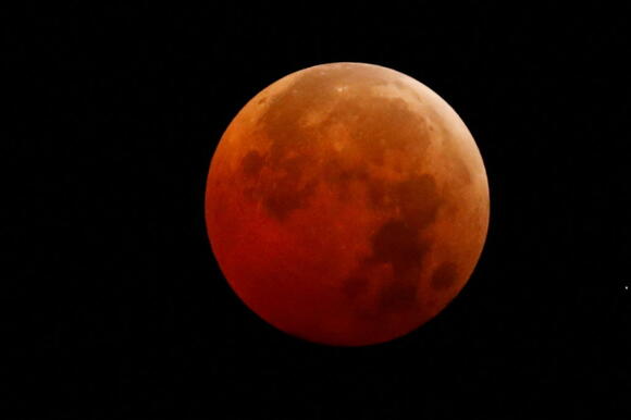 WATCH: September’s ‘blood moon’ total lunar eclipse - NewsBreak