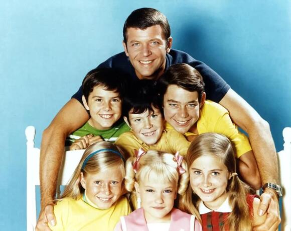 ‘The Brady Bunch’ Cast Reveals Why Filming The Iconic Opening Was Much ...