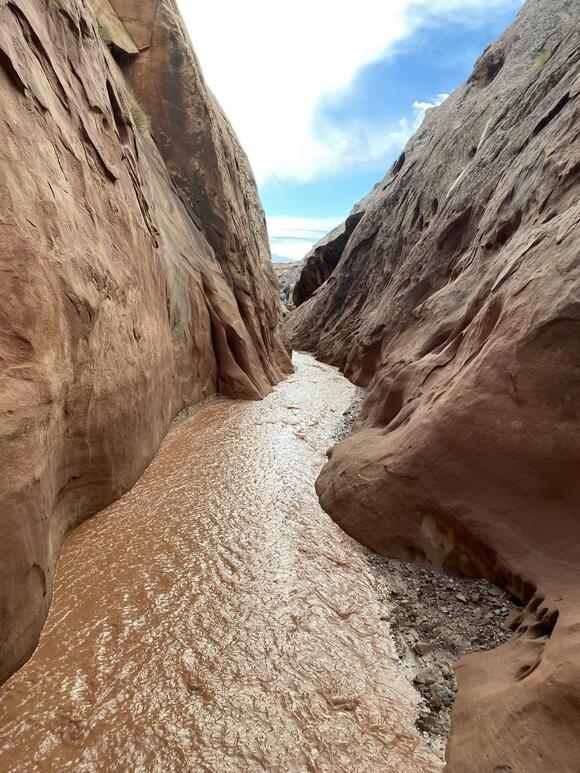 Hikers rescued after flash flooding hits Goblin Valley - NewsBreak