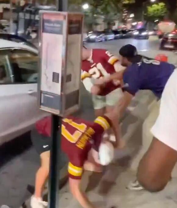 Ravens fan John Callis turns himself in to police after pummeling ...