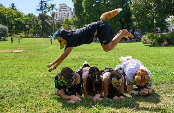 Viral phenomenon in Argentina has young people identifying themselves ...