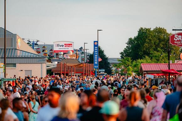 Iconic Pop-Punk Superstars Coming To Wisconsin For Summer 2026 Fair ...