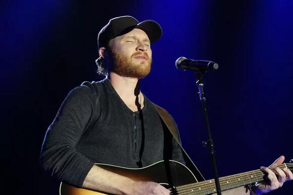 These 36 Country Singers Have Battled Cancer - NewsBreak